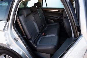 Grey Skoda Kodiaq 2021 in Riga, with an engine capacity of 1.50 L and mileage of 70 thousand km for 23650 €, photo 9 on AUTOMOTO.COM.LV