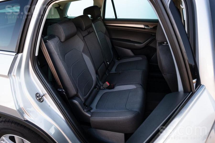 Grey Skoda Kodiaq 2021 in Riga, with an engine capacity of 1.50 L and mileage of 70 thousand km for 23650 €, photo 9 on AUTOMOTO.COM.LV