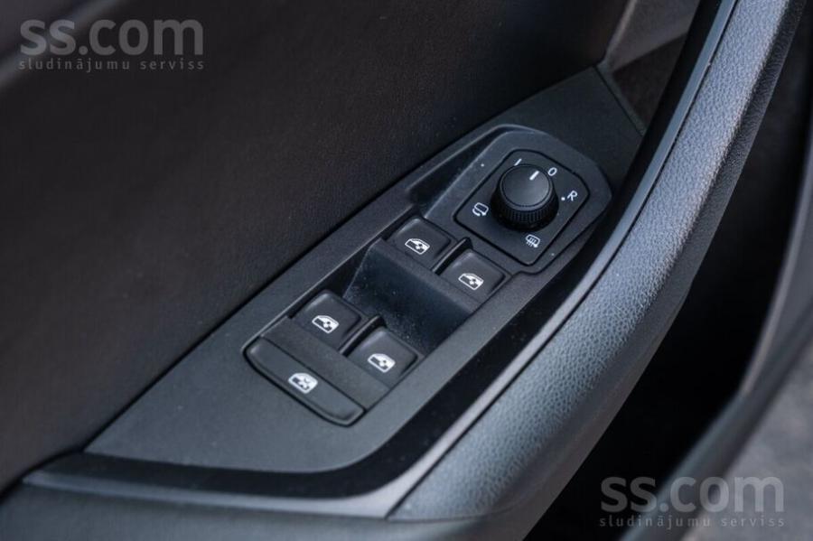 Grey Skoda Kodiaq 2021 in Riga, with an engine capacity of 1.50 L and mileage of 70 thousand km for 23650 €, photo 13 on AUTOMOTO.COM.LV