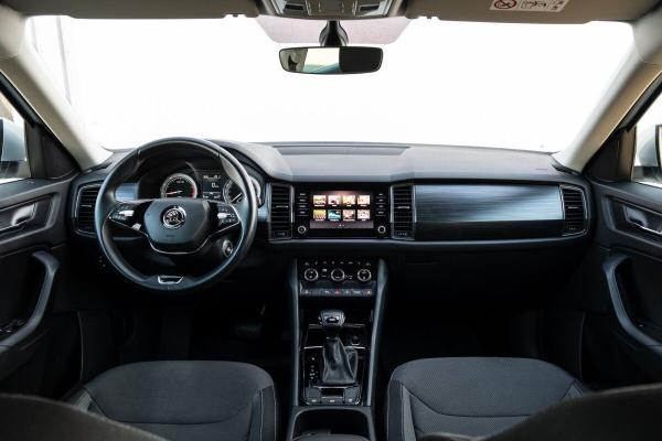 Серый Шкода Kodiaq 2021 в Рига, объемом двигателя 1.50 л и пробегом 70 тыс. км за 23650 €, фото 10 на AUTOMOTO.COM.LV