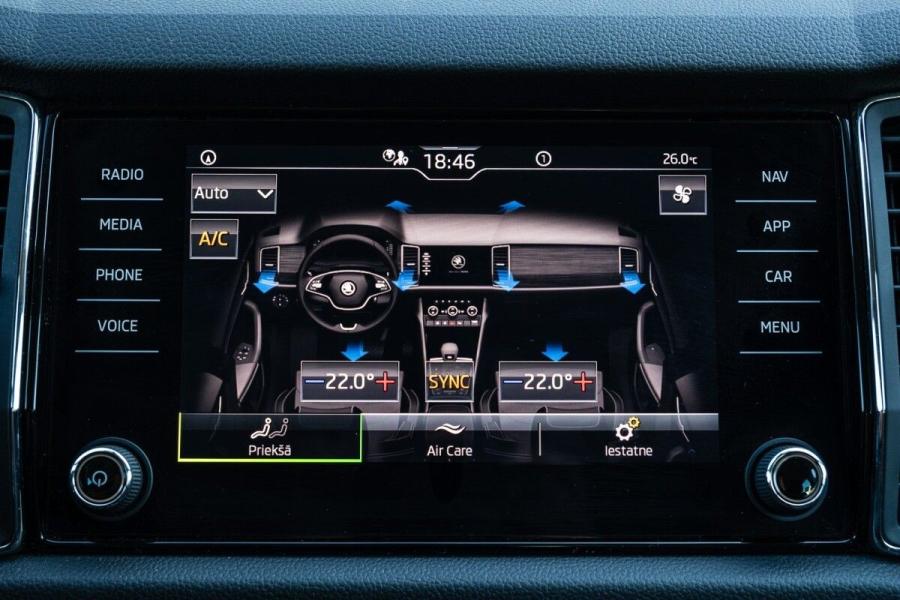 Grey Skoda Kodiaq 2021 in Riga, with an engine capacity of 1.50 L and mileage of 70 thousand km for 23650 €, photo 19 on AUTOMOTO.COM.LV