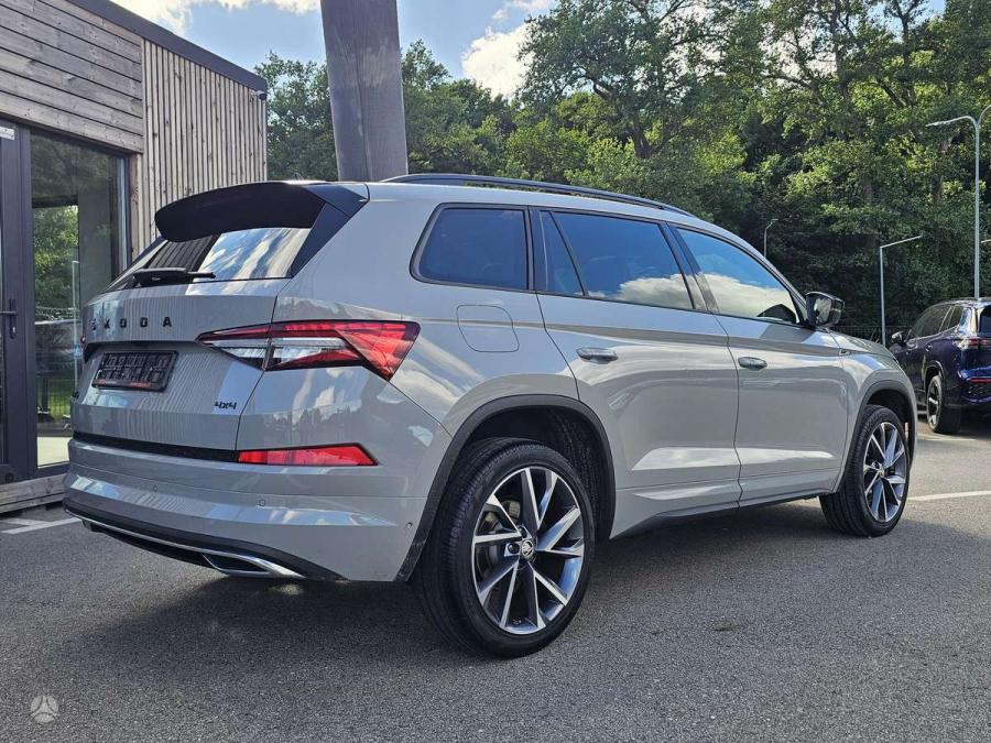 Grey Skoda Kodiaq 2021 in Vilnius, with an engine capacity of 1.97 L and mileage of 187 thousand km for 27000 €, photo 6 on AUTOMOTO.COM.LV