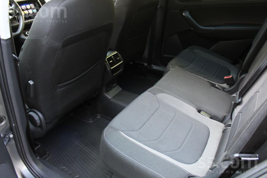 Grey Skoda Kodiaq 2021 in Riga, with an engine capacity of 1.50 L and mileage of 180 thousand km for 17800 €, photo 15 on AUTOMOTO.COM.LV