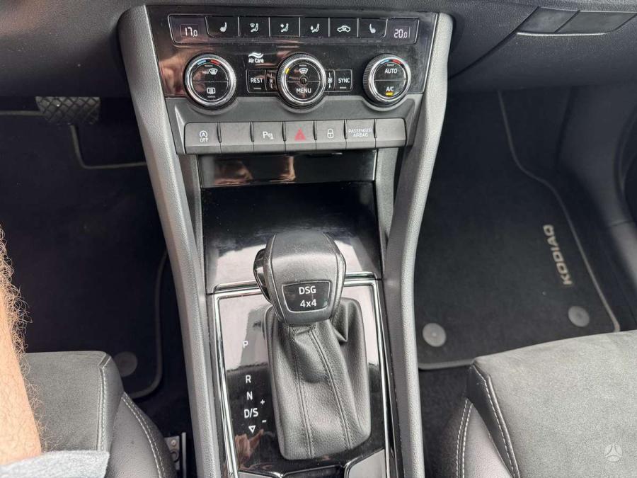Grey Skoda Kodiaq 2021 in Vilnius, with an engine capacity of 1.97 L and mileage of 194 thousand km for 20700 €, photo 16 on AUTOMOTO.COM.LV