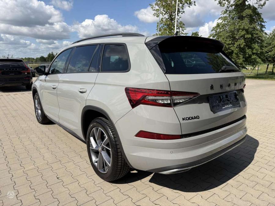 Серый Шкода Kodiaq 2021 в Шяуляй, объемом двигателя 1.50 л и пробегом 206 тыс. км за 22978 €, фото 9 на AUTOMOTO.COM.LV