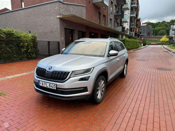 Grey Skoda Kodiaq 2021 in Vilnius, with an engine capacity of 1.97 L and mileage of 194 thousand km for 20699 €, photo 2 on AUTOMOTO.COM.LV