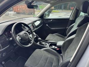 Grey Skoda Kodiaq 2021 in Vilnius, with an engine capacity of 1.97 L and mileage of 194 thousand km for 20699 €, photo 12 on AUTOMOTO.COM.LV