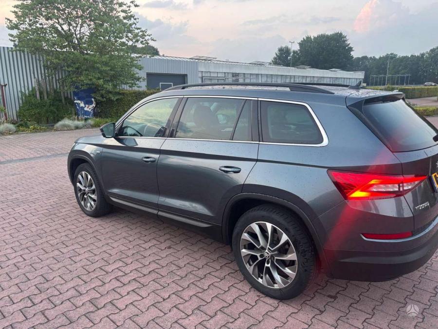 Grey Skoda Kodiaq 2021 in Utena, with an engine capacity of 1.50 L and mileage of 219 thousand km for 13150 €, photo 6 on AUTOMOTO.COM.LV