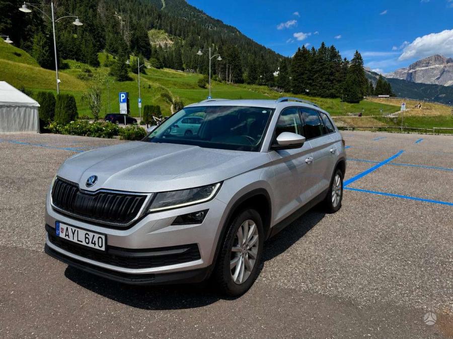 Grey Skoda Kodiaq 2021 in Vilnius, with an engine capacity of 1.97 L and mileage of 194 thousand km for 19999 €, photo 1 on AUTOMOTO.COM.LV