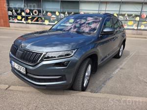 Серый Шкода Kodiaq 2021 в Рига, объемом двигателя 2.00 л и пробегом 97 тыс. км за 24900 €, фото  на AUTOMOTO.COM.LV