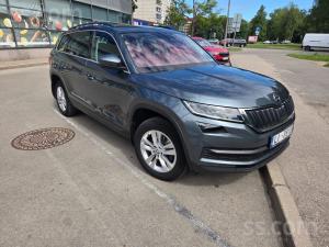 Pelēks Skoda Kodiaq 2021 Rīga, ar dzinēja tilpumu 2.00 L un nobraukumu 97 tūkst. km par 24900 €, foto 3 vietnē AUTOMOTO.COM.LV