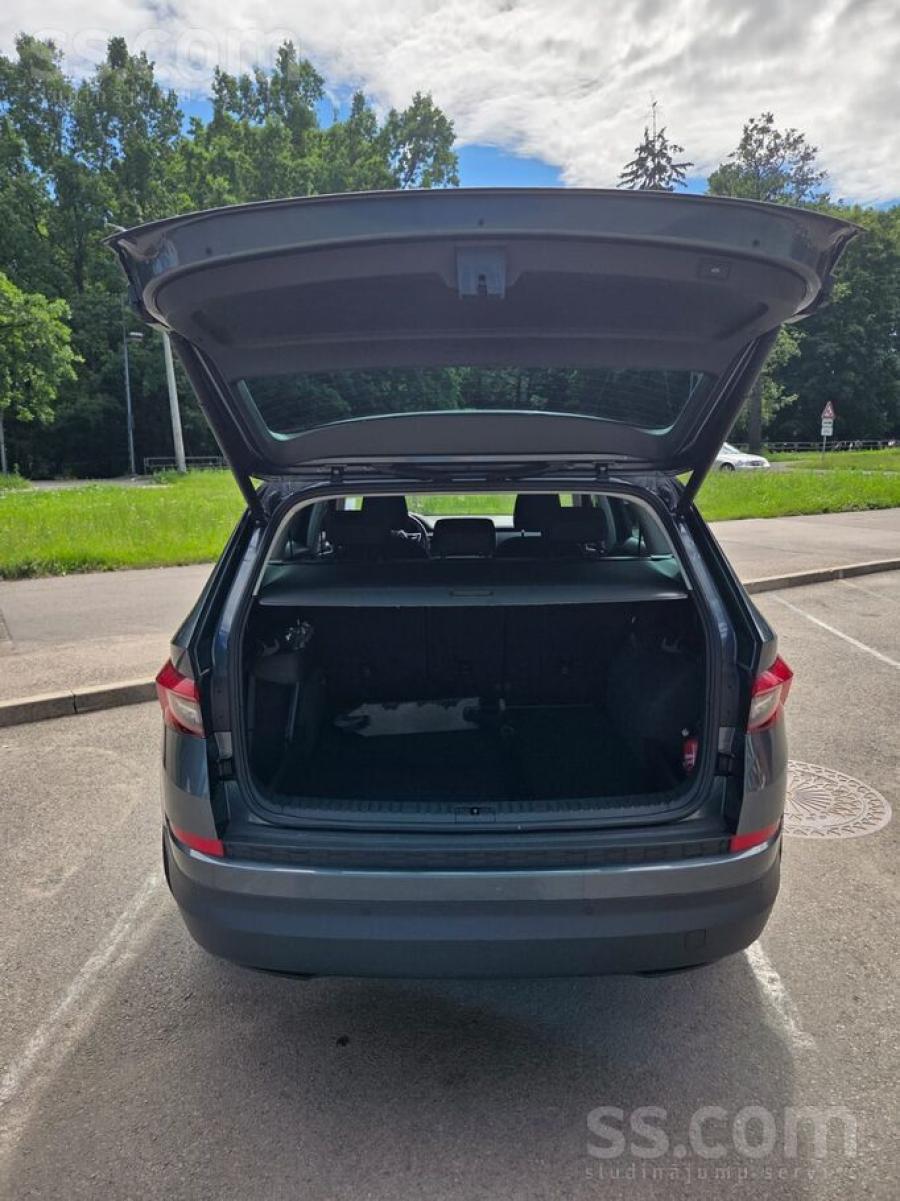 Pelēks Skoda Kodiaq 2021 Rīga, ar dzinēja tilpumu 2.00 L un nobraukumu 97 tūkst. km par 24900 €, foto 9 vietnē AUTOMOTO.COM.LV