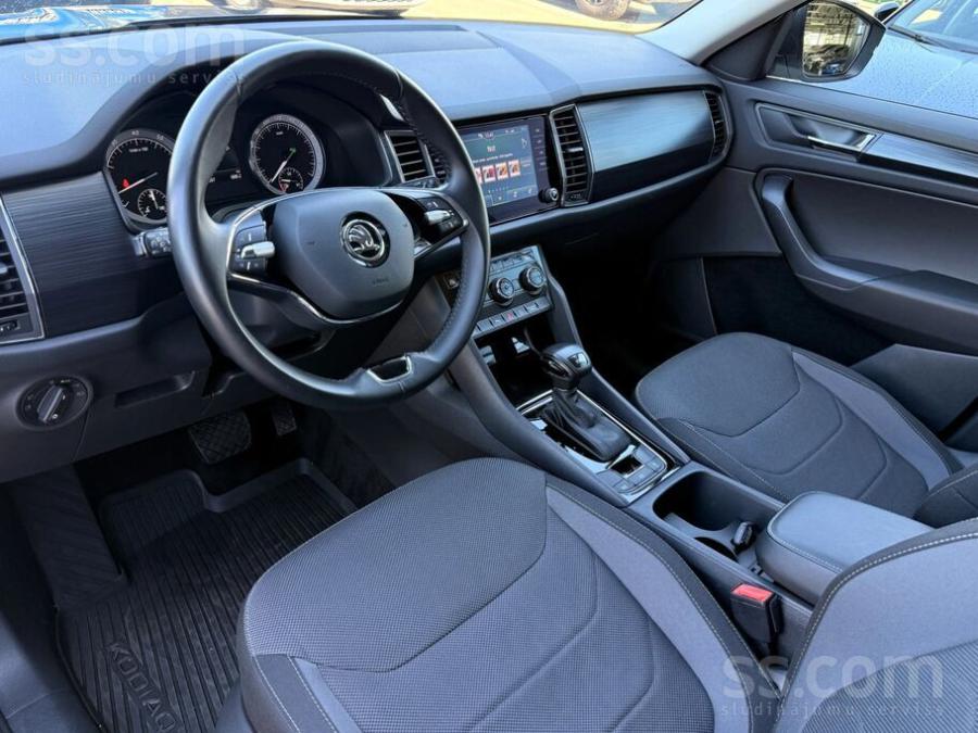 Серый Шкода Kodiaq 2021 в Рига, объемом двигателя 1.50 л и пробегом 95 тыс. км за 22990 €, фото 8 на AUTOMOTO.COM.LV