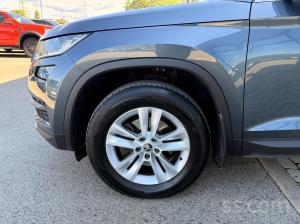 Pelēks Skoda Kodiaq 2021 Rīga, ar dzinēja tilpumu 1.50 L un nobraukumu 95 tūkst. km par 22990 €, foto 27 vietnē AUTOMOTO.COM.LV