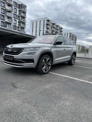 Серый Шкода Kodiaq 2021 в Вильнюс, объемом двигателя 1.97 л и пробегом 120 тыс. км за 35500 €, фото 6 на AUTOMOTO.COM.LV