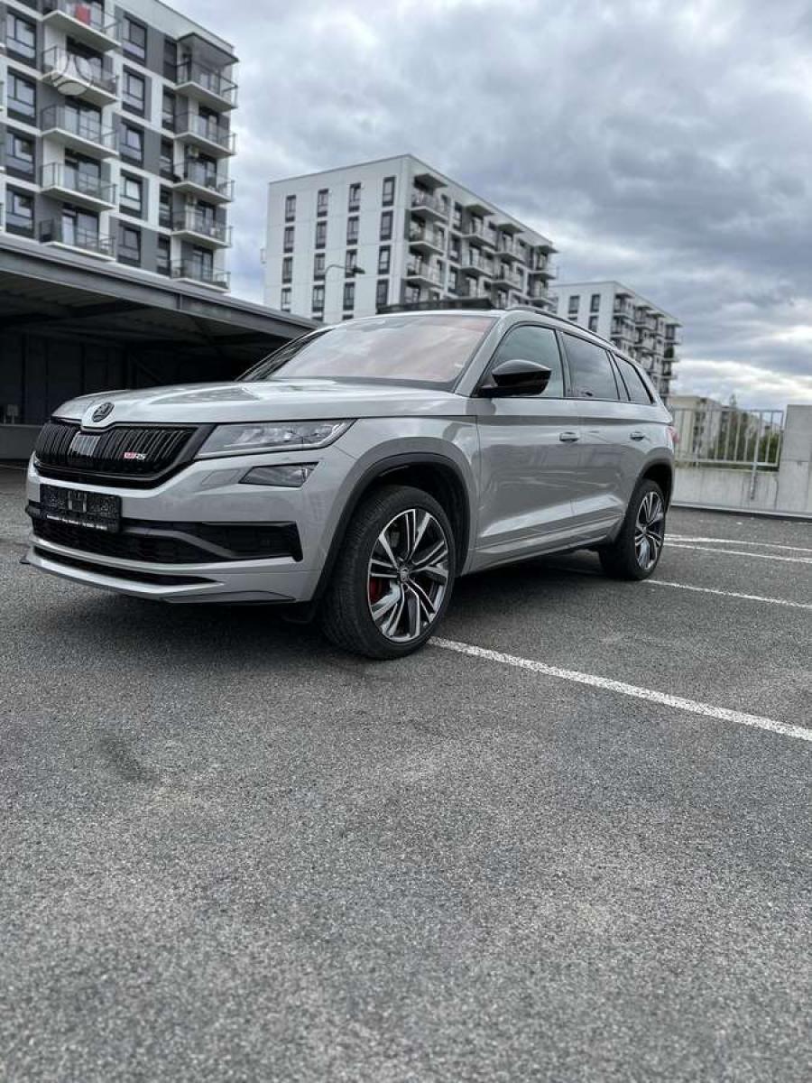 Серый Шкода Kodiaq 2021 в Вильнюс, объемом двигателя 1.97 л и пробегом 120 тыс. км за 35500 €, фото 6 на AUTOMOTO.COM.LV