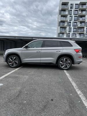 Серый Шкода Kodiaq 2021 в Вильнюс, объемом двигателя 1.97 л и пробегом 120 тыс. км за 35500 €, фото 7 на AUTOMOTO.COM.LV