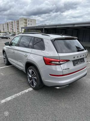 Серый Шкода Kodiaq 2021 в Вильнюс, объемом двигателя 1.97 л и пробегом 120 тыс. км за 35500 €, фото 8 на AUTOMOTO.COM.LV