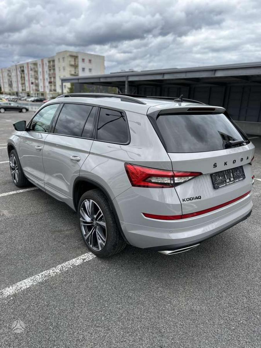 Серый Шкода Kodiaq 2021 в Вильнюс, объемом двигателя 1.97 л и пробегом 120 тыс. км за 35500 €, фото 8 на AUTOMOTO.COM.LV