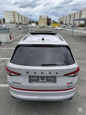 Серый Шкода Kodiaq 2021 в Вильнюс, объемом двигателя 1.97 л и пробегом 120 тыс. км за 35500 €, фото 9 на AUTOMOTO.COM.LV