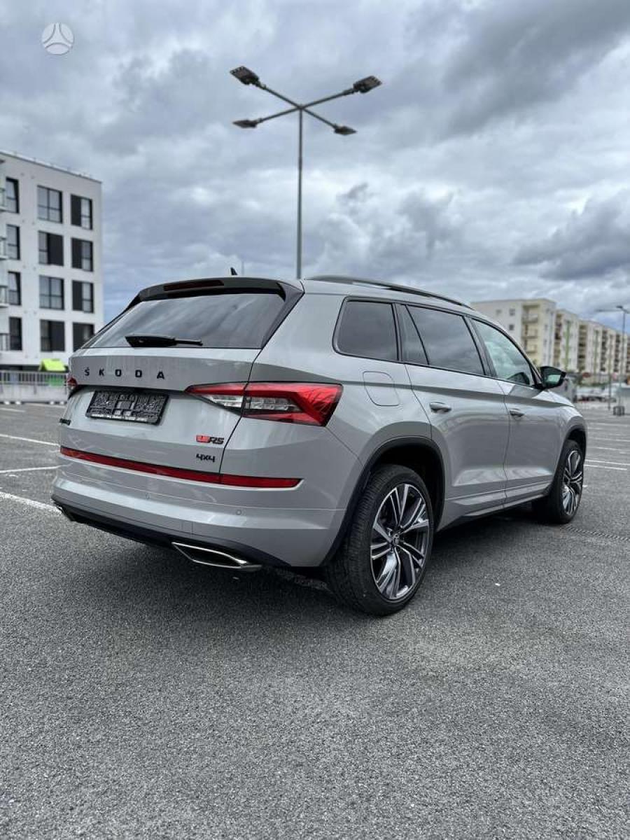 Серый Шкода Kodiaq 2021 в Вильнюс, объемом двигателя 1.97 л и пробегом 120 тыс. км за 35500 €, фото 10 на AUTOMOTO.COM.LV