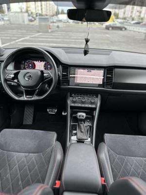 Серый Шкода Kodiaq 2021 в Вильнюс, объемом двигателя 1.97 л и пробегом 120 тыс. км за 35500 €, фото 20 на AUTOMOTO.COM.LV