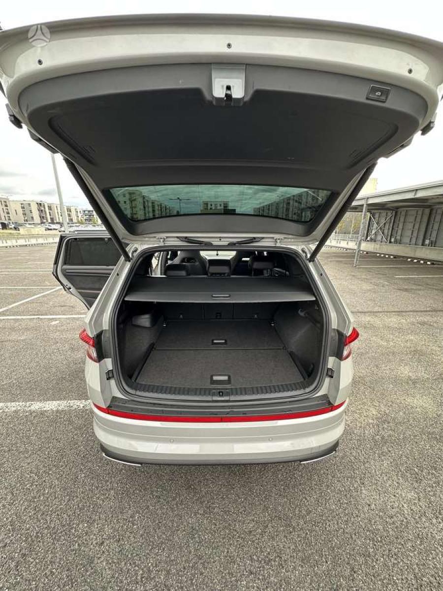 Серый Шкода Kodiaq 2021 в Вильнюс, объемом двигателя 1.97 л и пробегом 120 тыс. км за 35500 €, фото 22 на AUTOMOTO.COM.LV