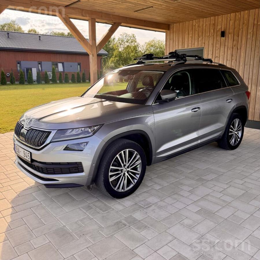 Grey Skoda Kodiaq 2021 in Riga, with an engine capacity of 2.00 L and mileage of 179 thousand km for 26600 €, photo 3 on AUTOMOTO.COM.LV