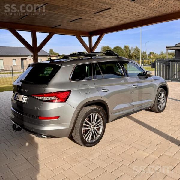 Pelēks Skoda Kodiaq 2021 Rīga, ar dzinēja tilpumu 2.00 L un nobraukumu 179 tūkst. km par 26600 €, foto 4 vietnē AUTOMOTO.COM.LV