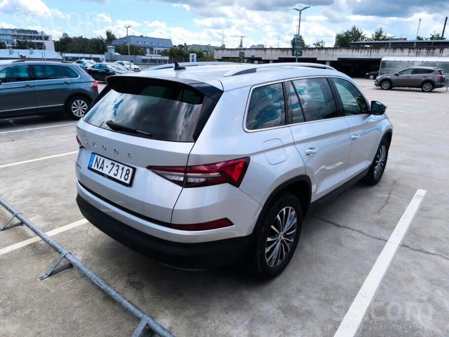 Серый Шкода Kodiaq 2021 в Рига, объемом двигателя 1.50 л и пробегом 104 тыс. км за 24500 €, фото 5 на AUTOMOTO.COM.LV