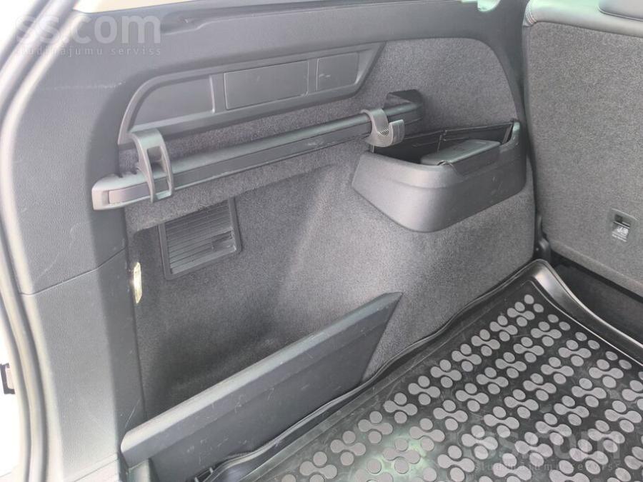 Серый Шкода Kodiaq 2021 в Рига, объемом двигателя 1.50 л и пробегом 104 тыс. км за 24500 €, фото 7 на AUTOMOTO.COM.LV