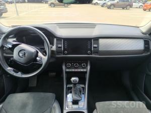 Серый Шкода Kodiaq 2021 в Рига, объемом двигателя 1.50 л и пробегом 104 тыс. км за 24500 €, фото 15 на AUTOMOTO.COM.LV