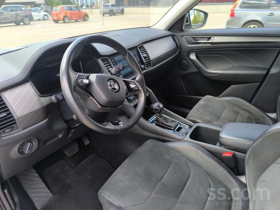 Серый Шкода Kodiaq 2021 в Рига, объемом двигателя 1.50 л и пробегом 104 тыс. км за 24500 €, фото 19 на AUTOMOTO.COM.LV