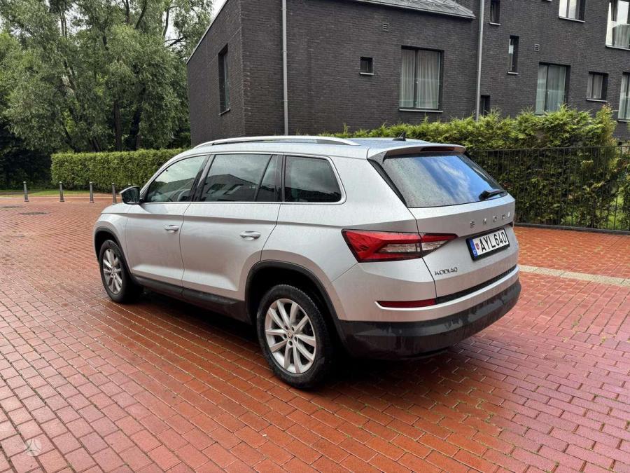 Серый Шкода Kodiaq 2021 в Вильнюс, объемом двигателя 1.97 л и пробегом 194 тыс. км за 19999 €, фото 8 на AUTOMOTO.COM.LV
