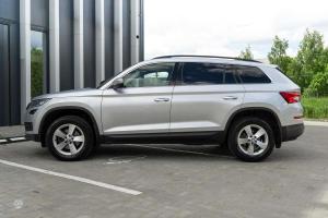 Pelēks Skoda Kodiaq 2021 Viļņa, ar dzinēja tilpumu 1.97 L un nobraukumu 136 tūkst. km par 24950 €, foto 3 vietnē AUTOMOTO.COM.LV