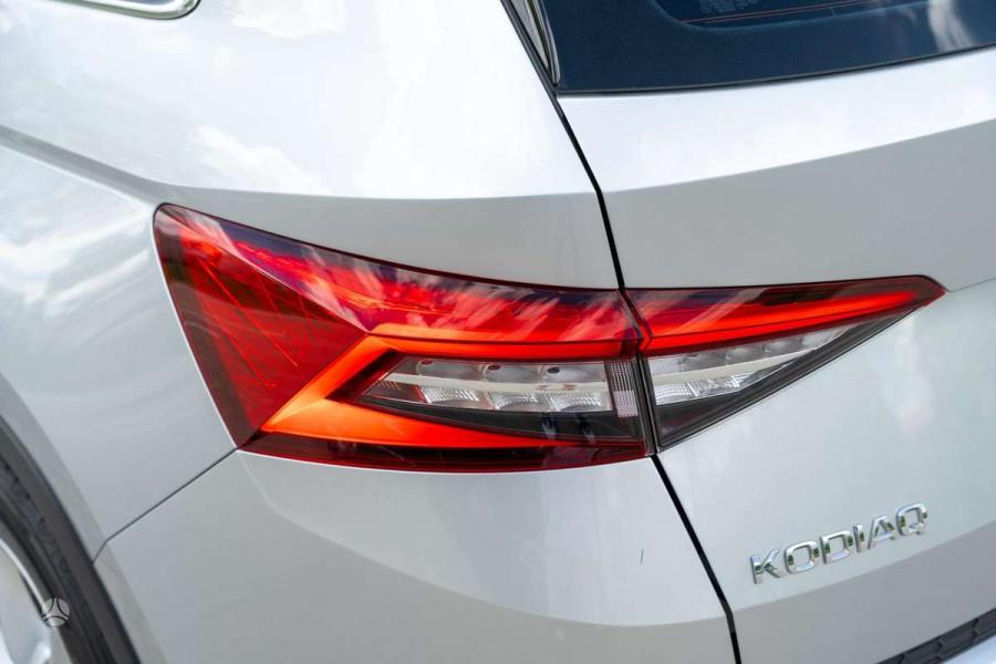 Pelēks Skoda Kodiaq 2021 Viļņa, ar dzinēja tilpumu 1.97 L un nobraukumu 136 tūkst. km par 24950 €, foto 11 vietnē AUTOMOTO.COM.LV
