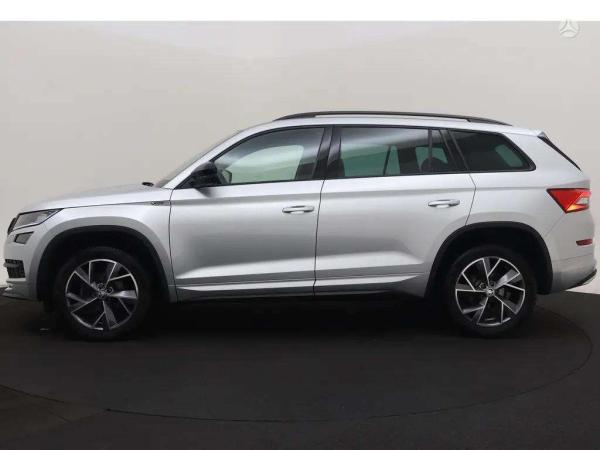 Grey Skoda Kodiaq 2021 in Vilnius, with an engine capacity of 1.50 L and mileage of 192 thousand km for 19360 €, photo 5 on AUTOMOTO.COM.LV