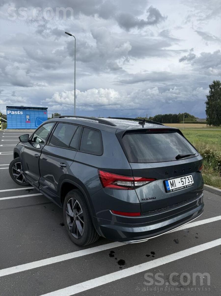 Grey Skoda Kodiaq 2021 in Cesis, with an engine capacity of 2.00 L and mileage of 145 thousand km for 27000 €, photo 1 on AUTOMOTO.COM.LV