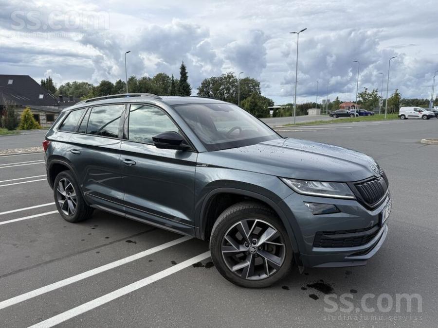 Grey Skoda Kodiaq 2021 in Cesis, with an engine capacity of 2.00 L and mileage of 145 thousand km for 27000 €, photo 3 on AUTOMOTO.COM.LV