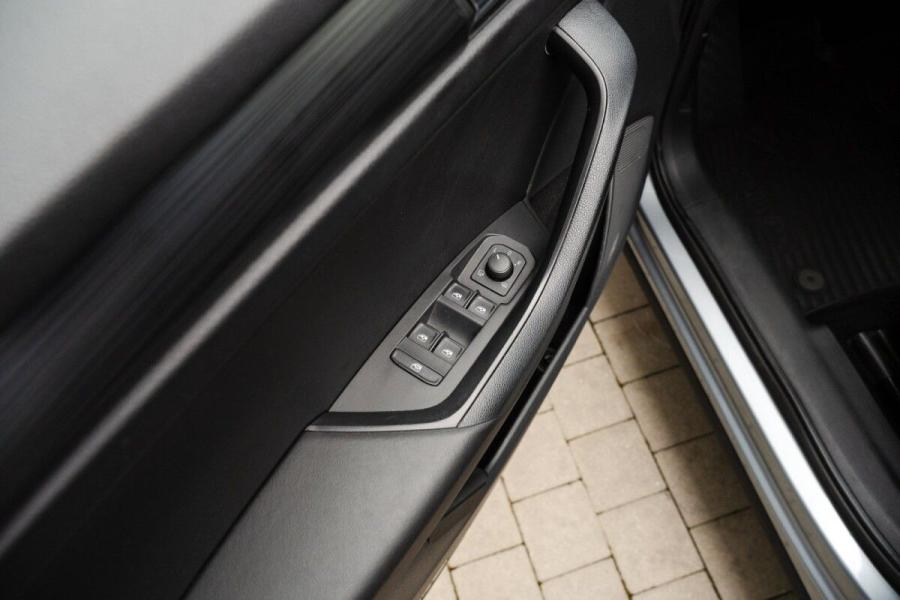 Pelēks Skoda Kodiaq 2021 Mārupe, ar dzinēja tilpumu 1.50 L un nobraukumu 120 tūkst. km par 21150 €, foto 8 vietnē AUTOMOTO.COM.LV