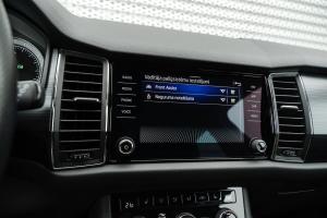 Pelēks Skoda Kodiaq 2021 Mārupe, ar dzinēja tilpumu 1.50 L un nobraukumu 120 tūkst. km par 21150 €, foto 16 vietnē AUTOMOTO.COM.LV