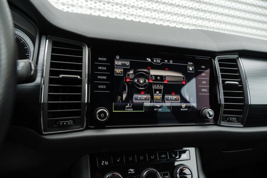 Pelēks Skoda Kodiaq 2021 Mārupe, ar dzinēja tilpumu 1.50 L un nobraukumu 120 tūkst. km par 21150 €, foto 18 vietnē AUTOMOTO.COM.LV