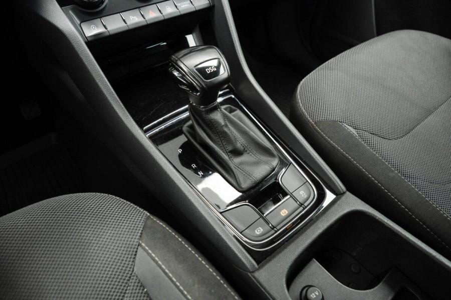 Pelēks Skoda Kodiaq 2021 Mārupe, ar dzinēja tilpumu 1.50 L un nobraukumu 120 tūkst. km par 21150 €, foto 22 vietnē AUTOMOTO.COM.LV