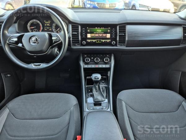 Grey Skoda Kodiaq 2021 in Riga, with an engine capacity of 1.50 L and mileage of 78 thousand km for 23290 €, photo 9 on AUTOMOTO.COM.LV