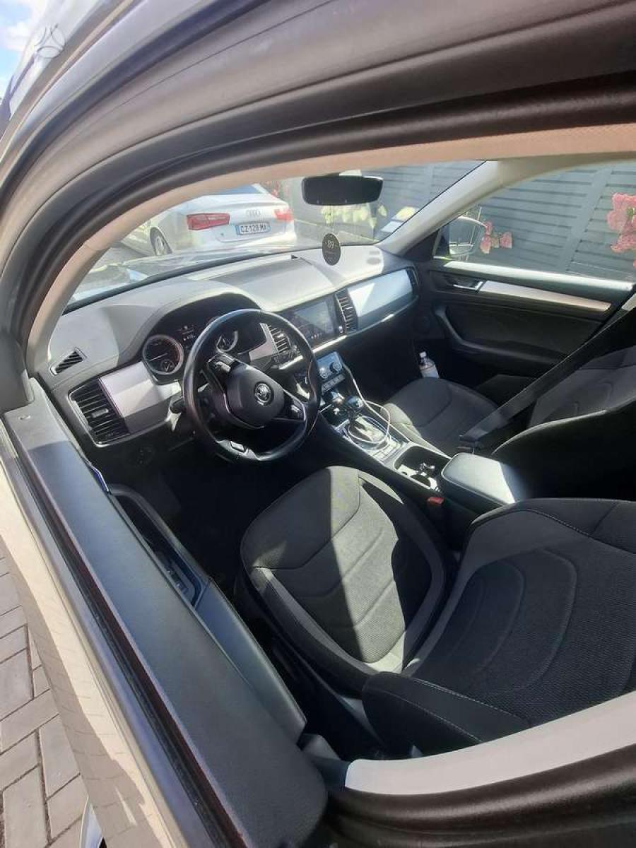 Grey Skoda Kodiaq 2021 in Taurage, with an engine capacity of 1.97 L and mileage of 240 thousand km for 16300 €, photo 9 on AUTOMOTO.COM.LV