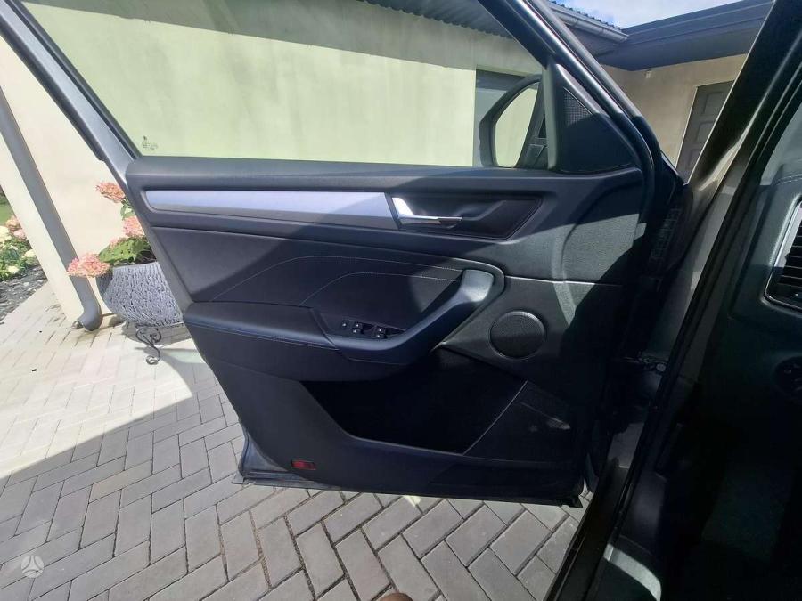 Grey Skoda Kodiaq 2021 in Taurage, with an engine capacity of 1.97 L and mileage of 240 thousand km for 16300 €, photo 15 on AUTOMOTO.COM.LV
