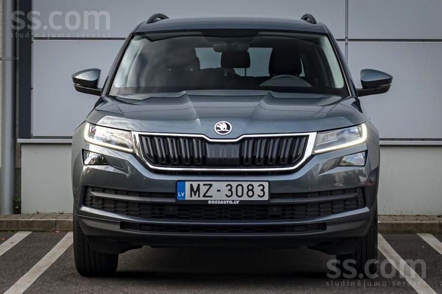 Grey Skoda Kodiaq 2021 in Riga, with an engine capacity of 1.50 L and mileage of 108 thousand km for 19950 €, photo 3 on AUTOMOTO.COM.LV
