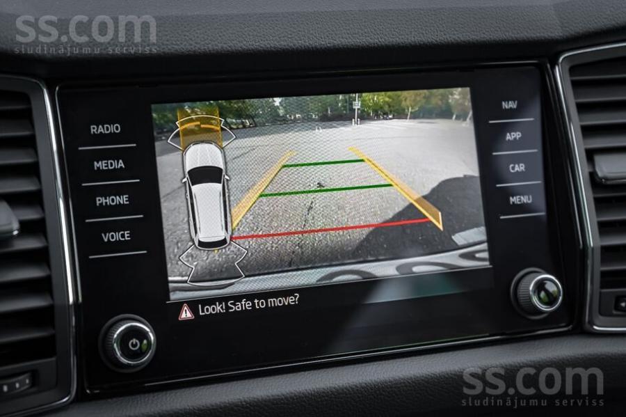 Grey Skoda Kodiaq 2021 in Riga, with an engine capacity of 1.50 L and mileage of 108 thousand km for 19950 €, photo 28 on AUTOMOTO.COM.LV
