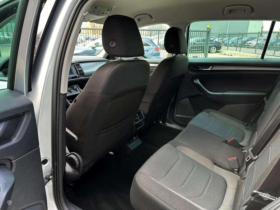 Grey Skoda Kodiaq 2021 in Kaunas, with an engine capacity of 1.50 L and mileage of 217 thousand km for 15300 €, photo 9 on AUTOMOTO.COM.LV
