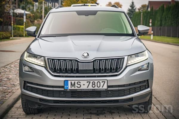 Pelēks Skoda Kodiaq 2021 Rīga, ar dzinēja tilpumu 2.00 L un nobraukumu 267 tūkst. km par 15990 €, foto 3 vietnē AUTOMOTO.COM.LV